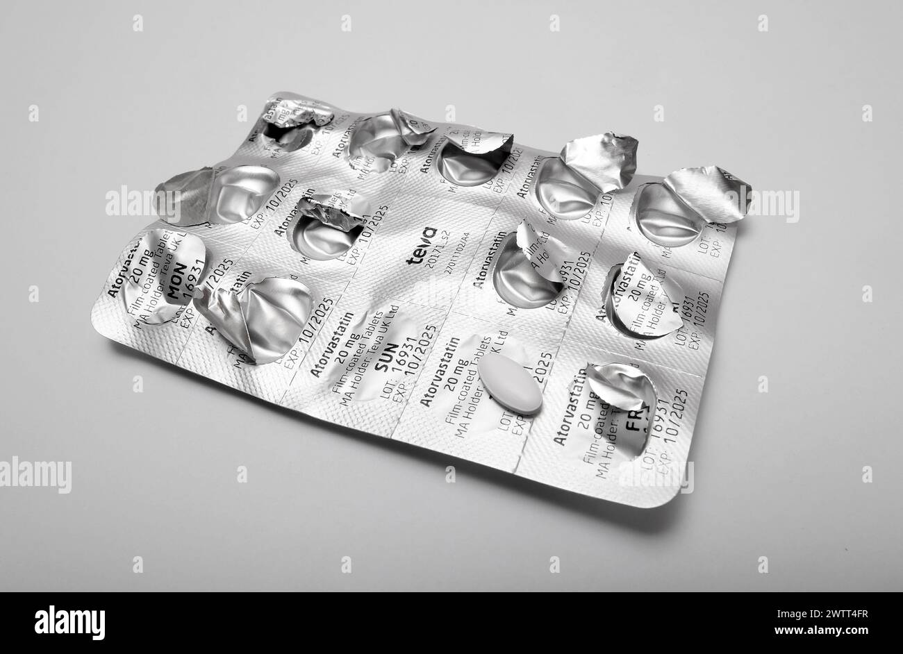 Atorvastatin 20mg hi-res stock photography and images - Alamy
