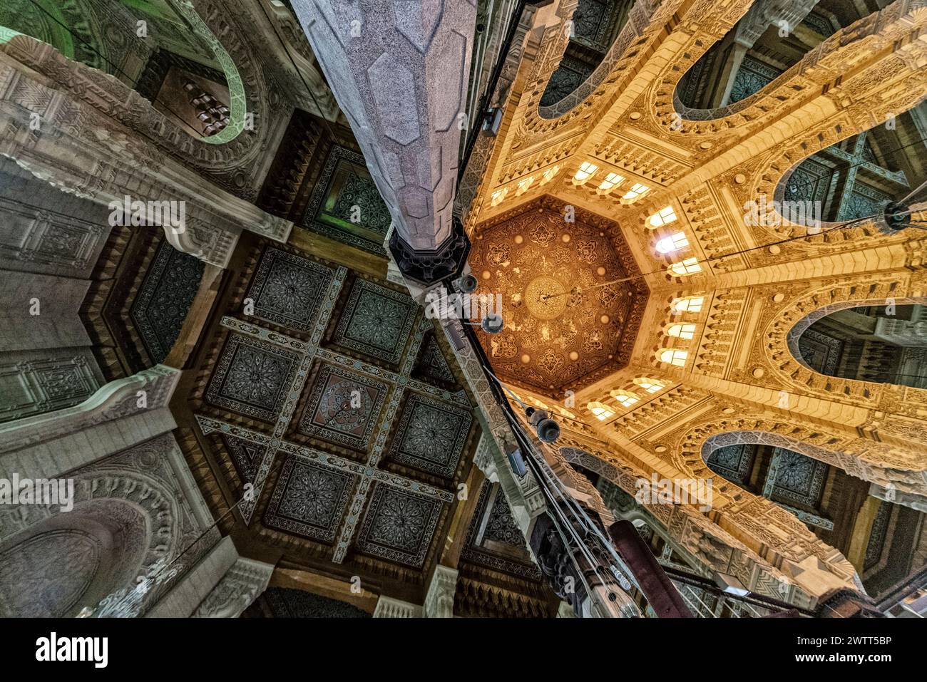 Interior details of Abu al Abbas al Mursi Mosque in Alexandria, Egypt ...