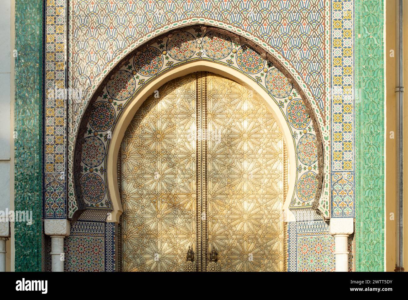 Royal palace fes hi-res stock photography and images - Alamy