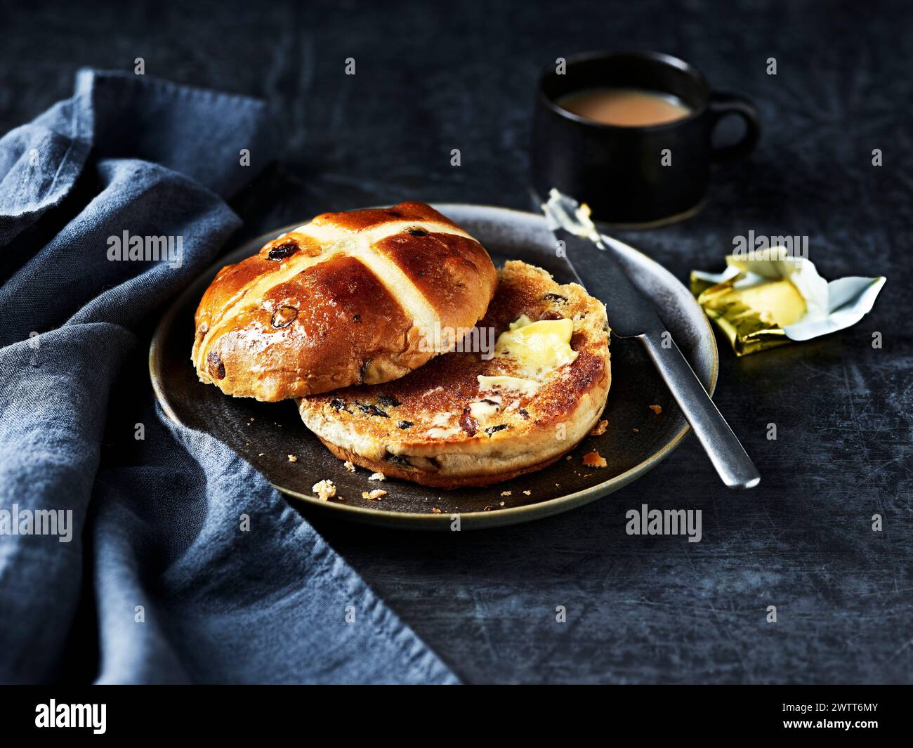 Hot Cross Bun Stock Photo - Alamy