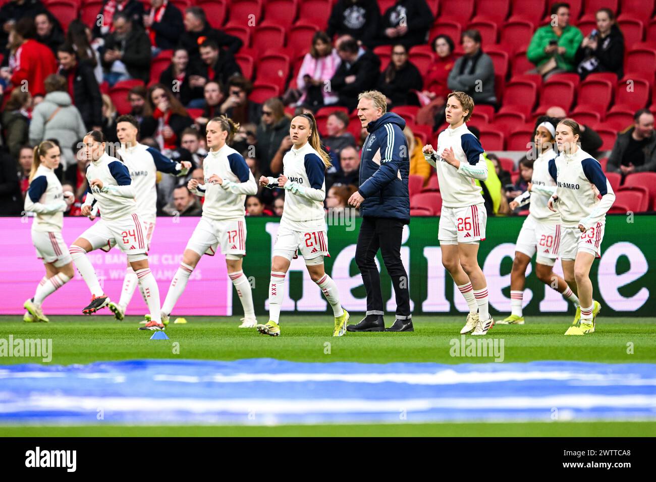 AMSTERDAM - (l-r) Rosa van Gool of Ajax, Isa Kardinaal of Ajax during ...