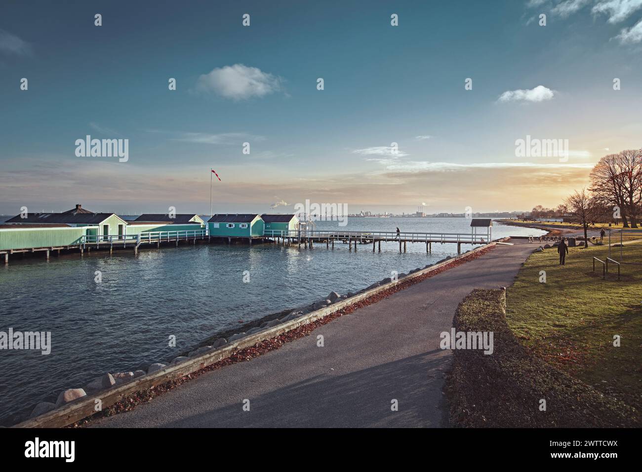 Coastal wooden structures hi-res stock photography and images - Alamy
