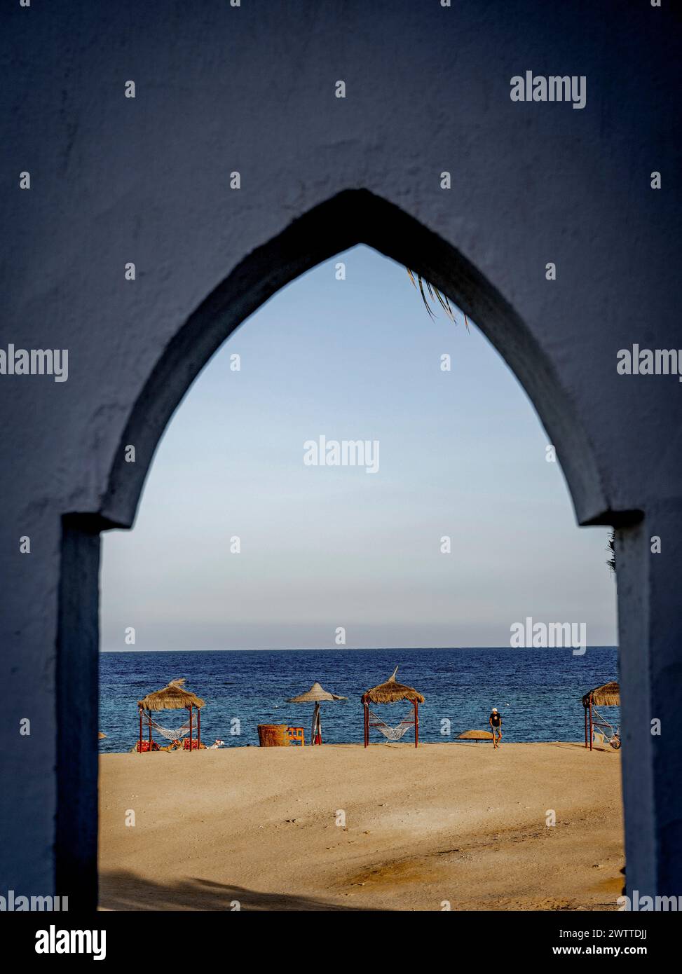 Beautiful view serene coastal hi-res stock photography and images - Alamy