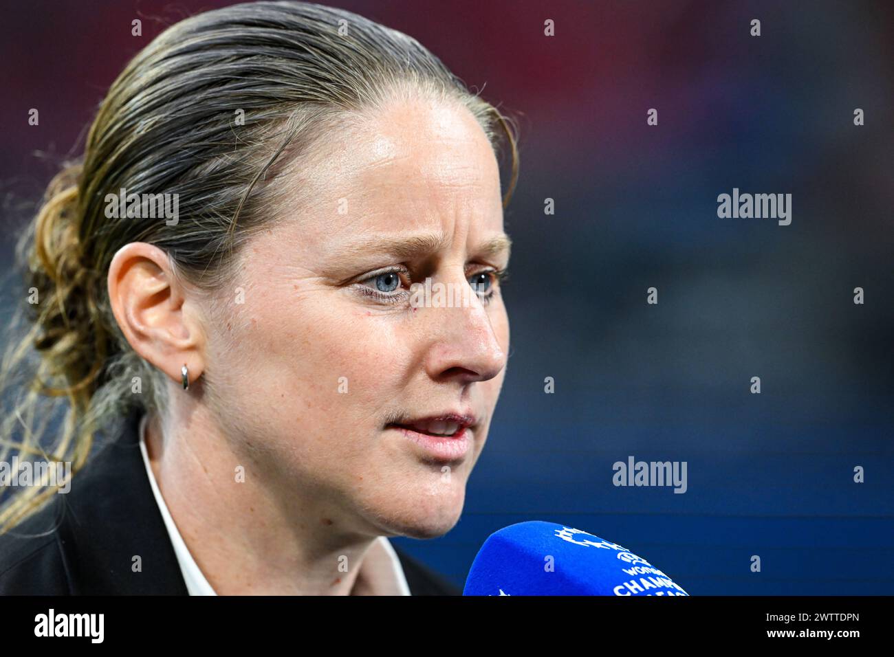 AMSTERDAM - Ajax coach Suzanne Bakker during the UEFA Champions League women's quarter-final ...