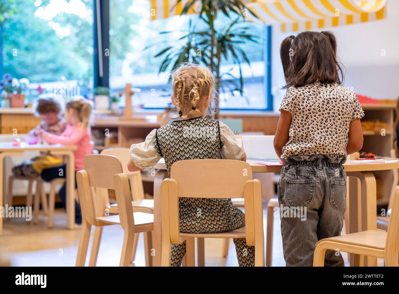 Preschool children in classroom hi-res stock photography and images - Alamy