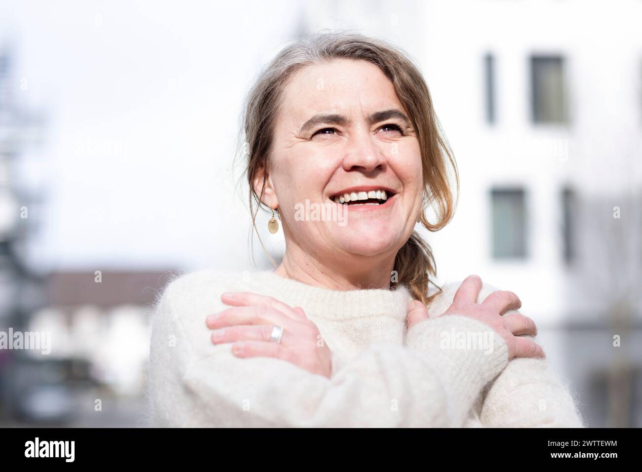 Bright outdoors hi-res stock photography and images - Alamy