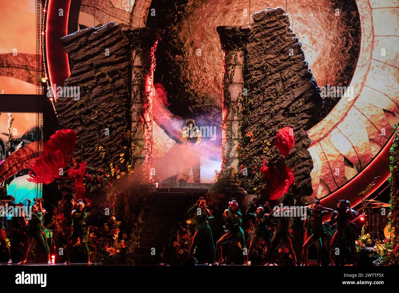 Rapper rema hi-res stock photography and images - Alamy