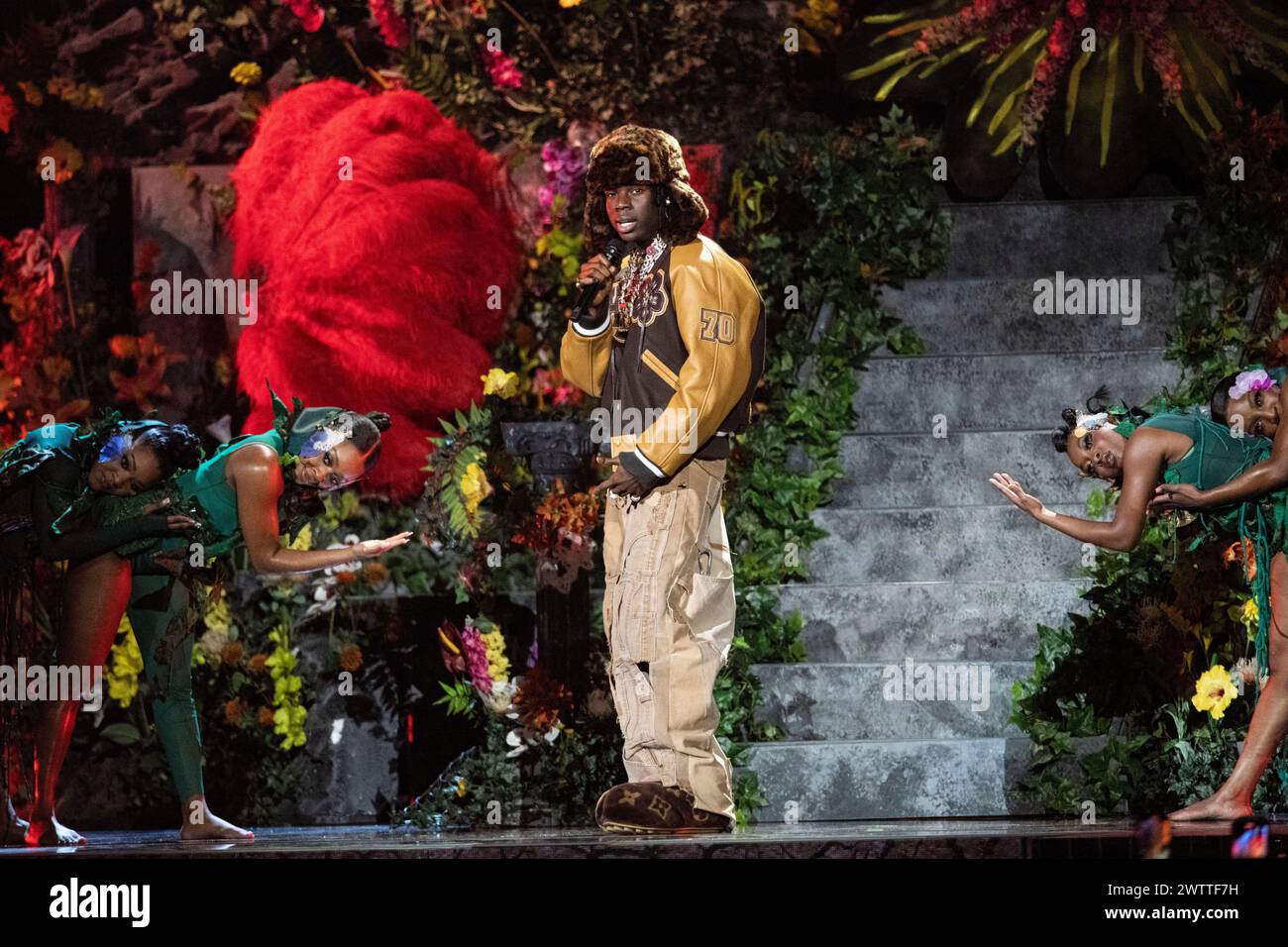 Rapper rema hi-res stock photography and images - Alamy