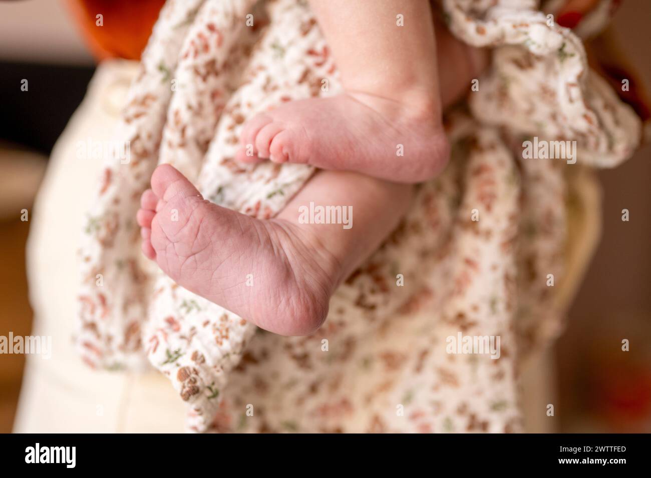 Loving arms hi-res stock photography and images - Alamy