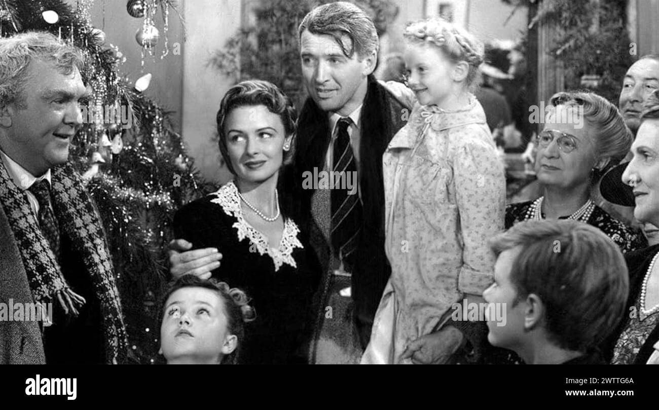 IT'S A WONDERFUL LIFE 1946 RKO Radio Pictures film with James Stewart ...