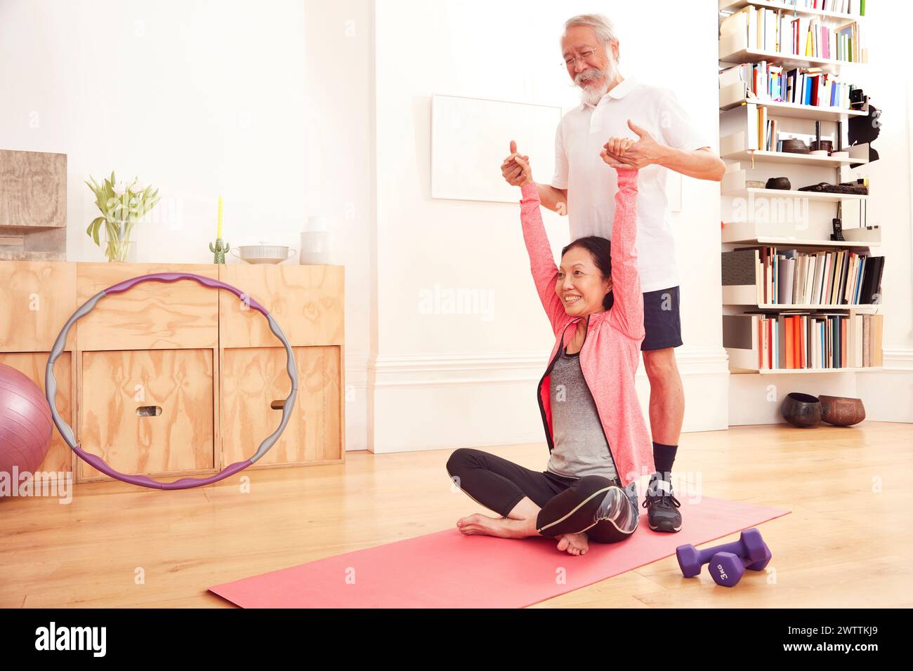 Elderly exercises hi-res stock photography and images - Alamy
