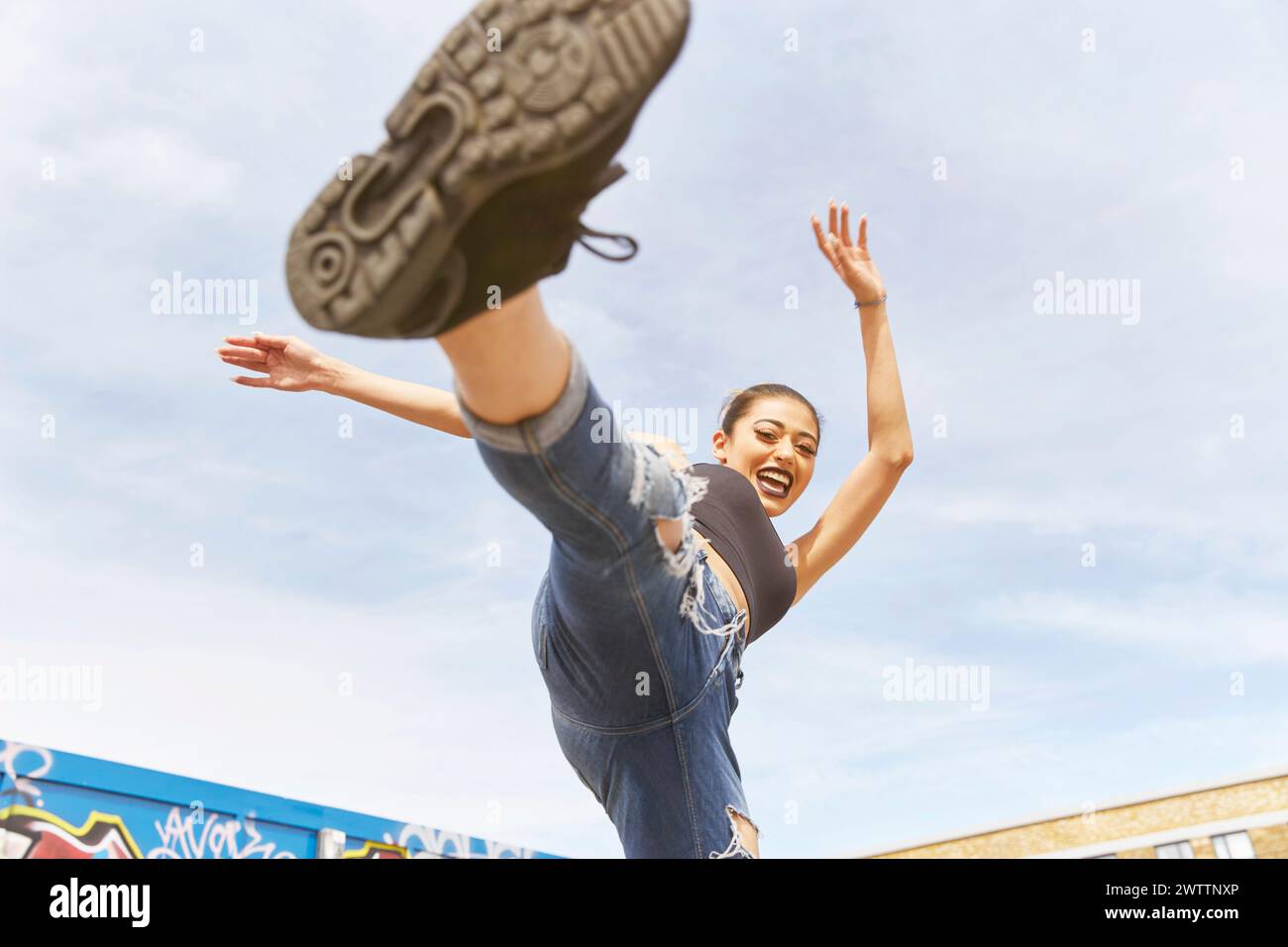 Womjumping hi-res stock photography and images - Alamy