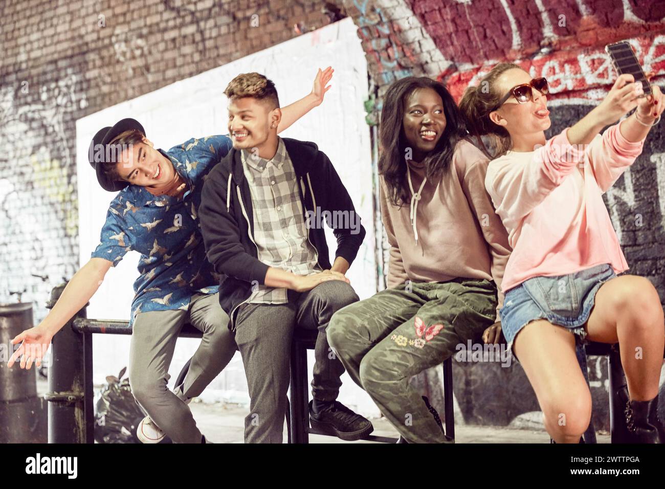 Photographing graffiti hi-res stock photography and images - Alamy