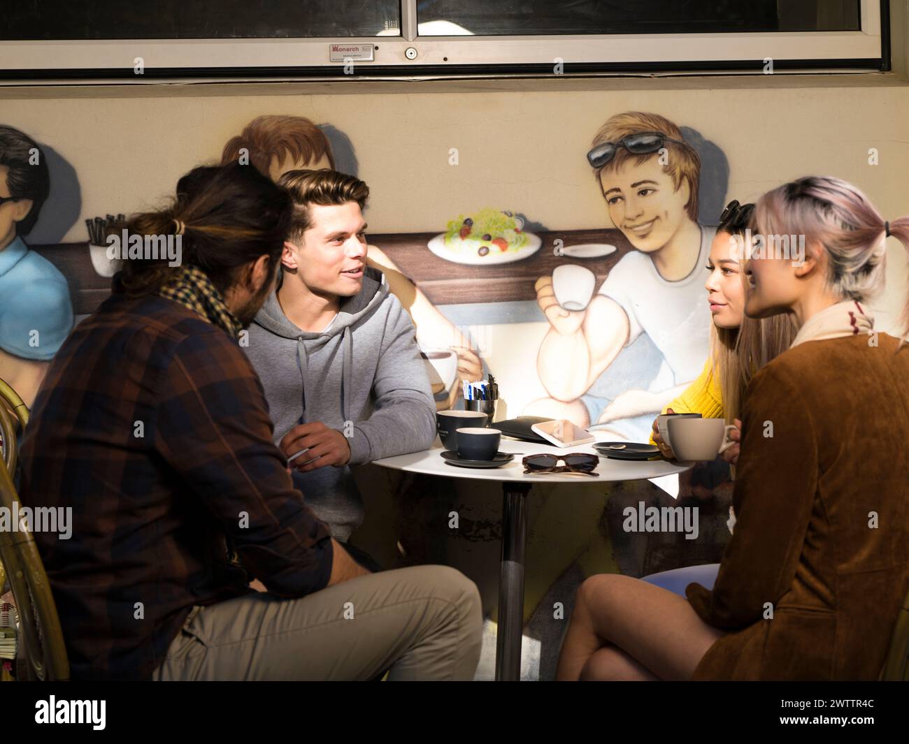 Four friends hi-res stock photography and images - Alamy