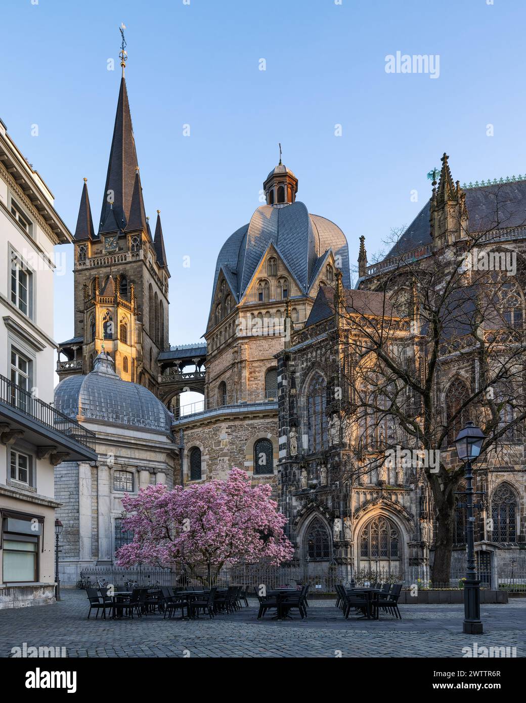 Medieval Cathedral of Aachen, NRW, Germany Stock Photo - Alamy