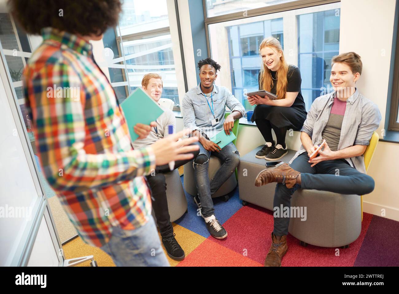 Group discussion adults hi-res stock photography and images - Alamy