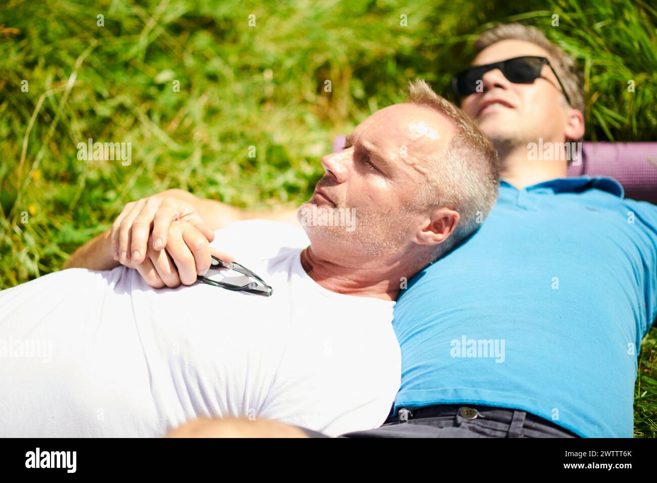 Friendship two men hi-res stock photography and images - Alamy