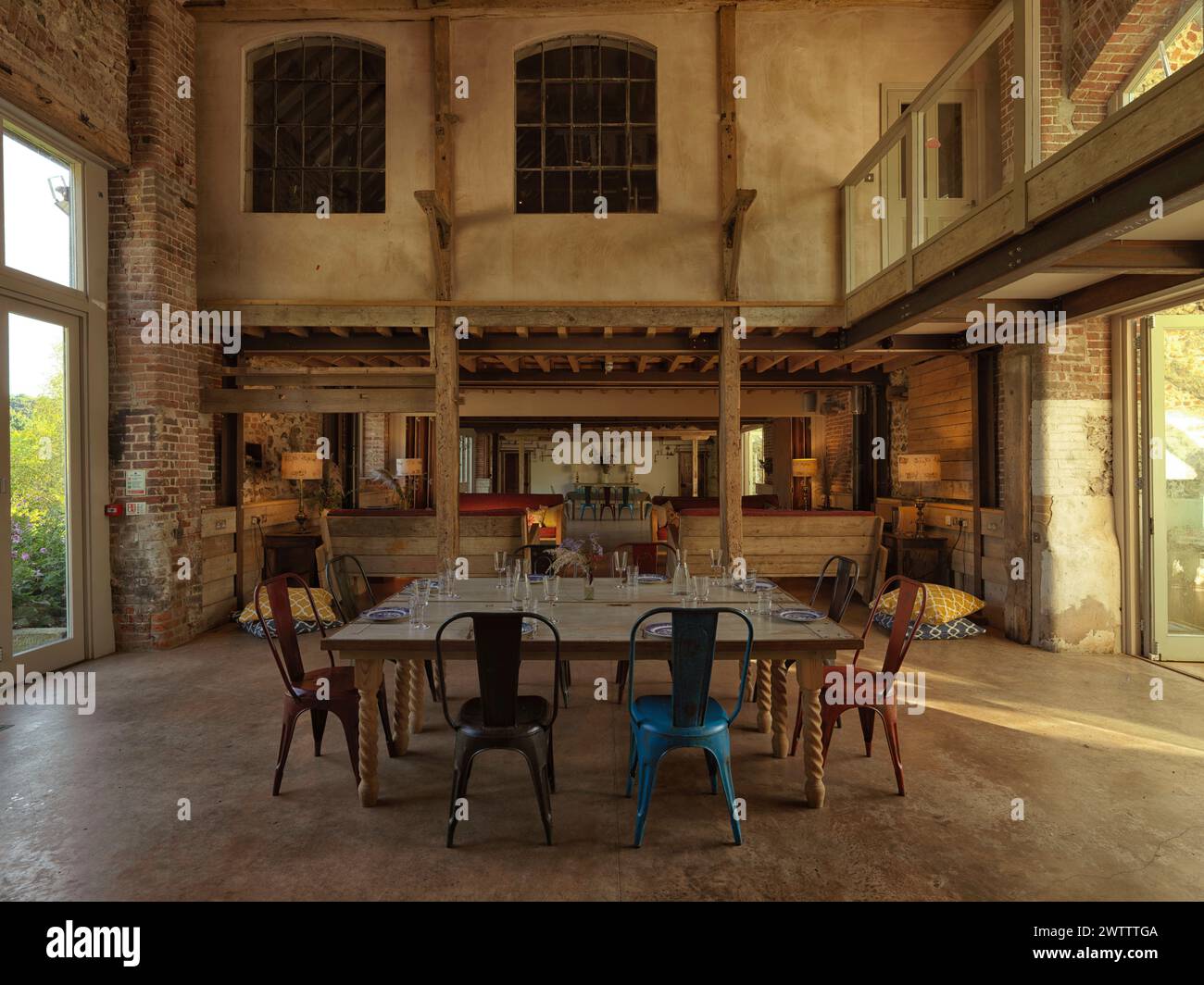 Eclectic interior design hi-res stock photography and images - Alamy