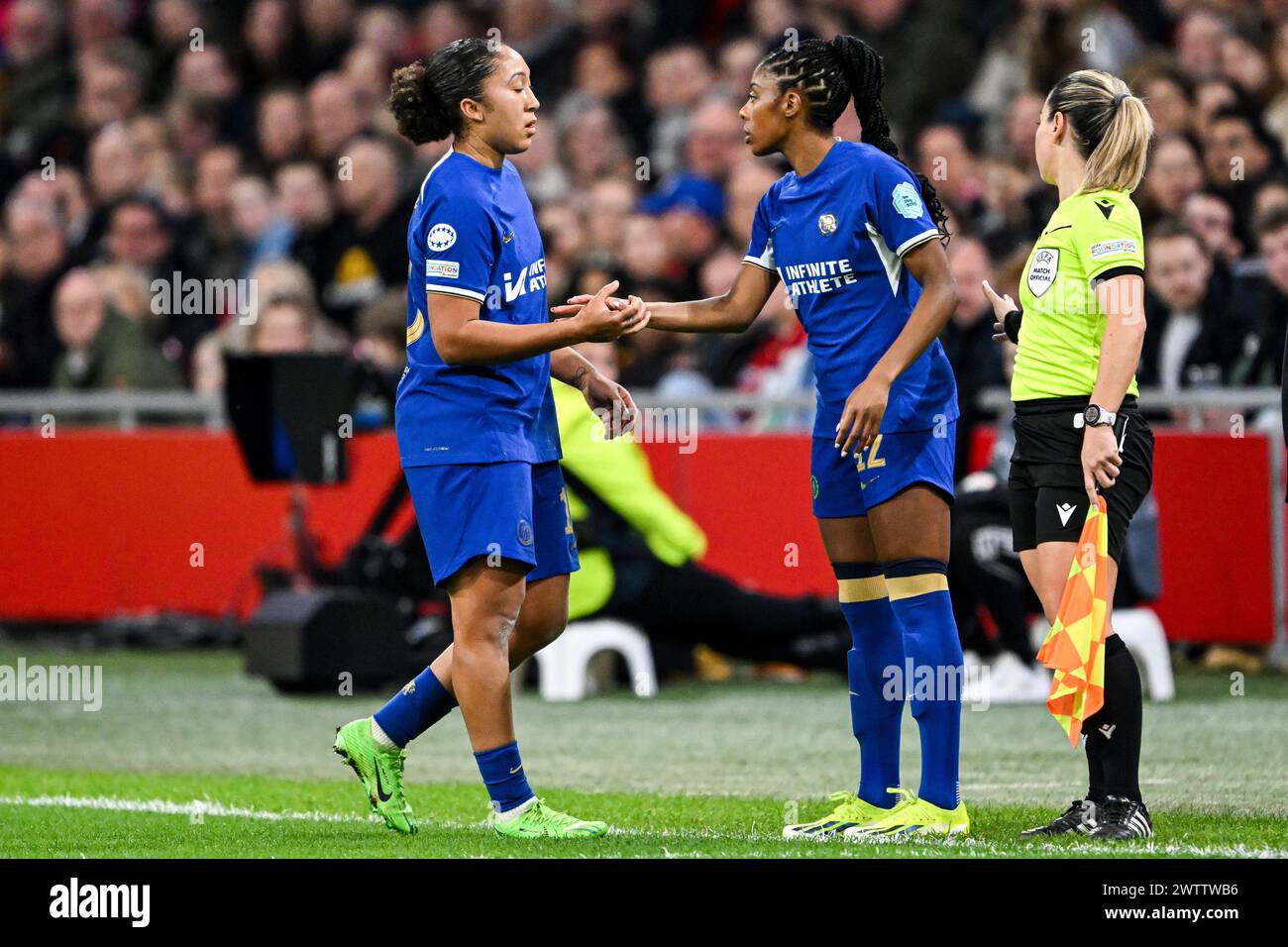 AMSTERDAM - (l-r) Lauren James of Chelsea FC, Ashley Lawrence of ...