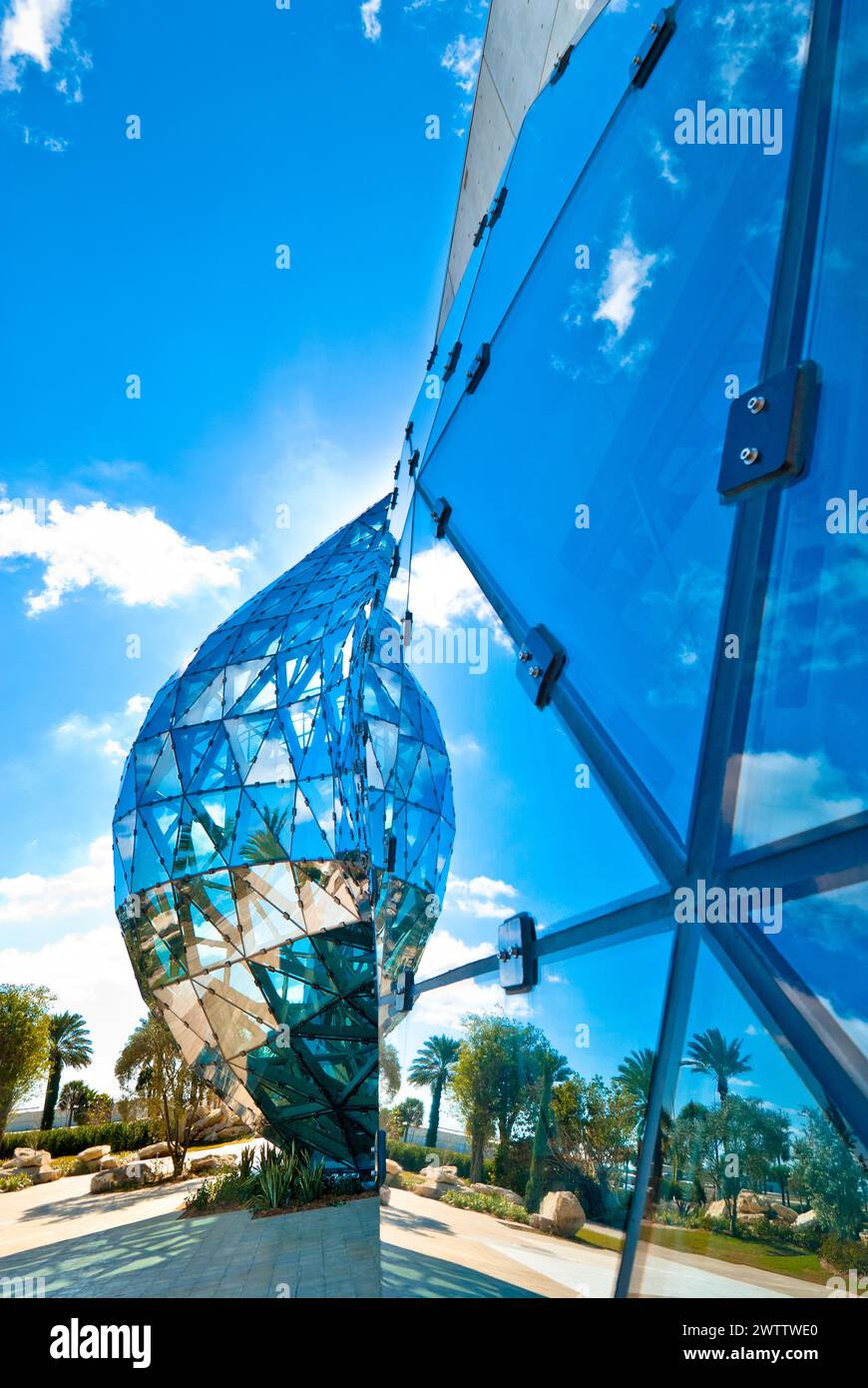 The Salvador Dali Museum, (built 2010) contains the largest collection ...