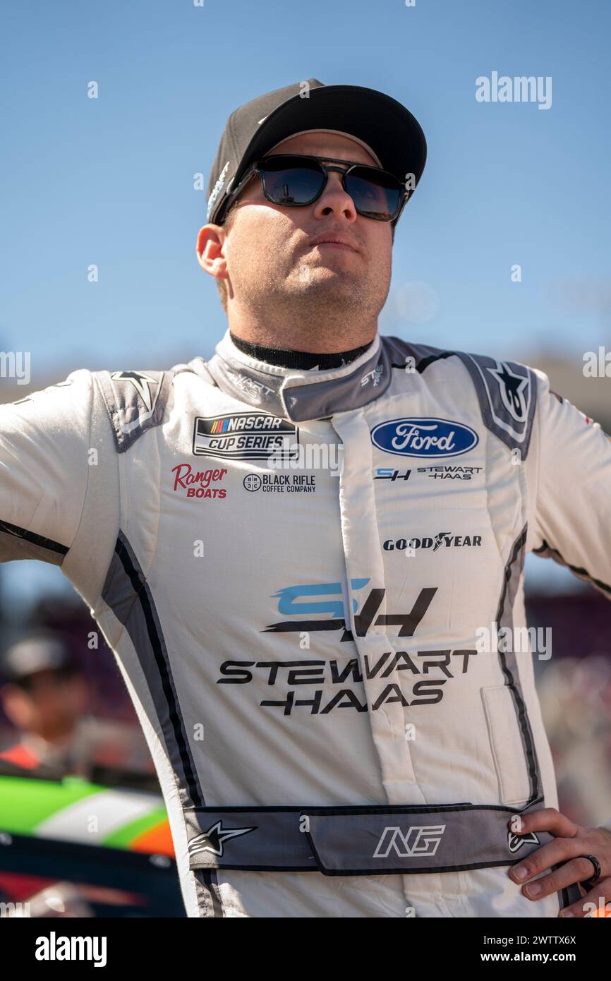 Noah Gragson takes to the track to qualify for the Shriners Children's ...