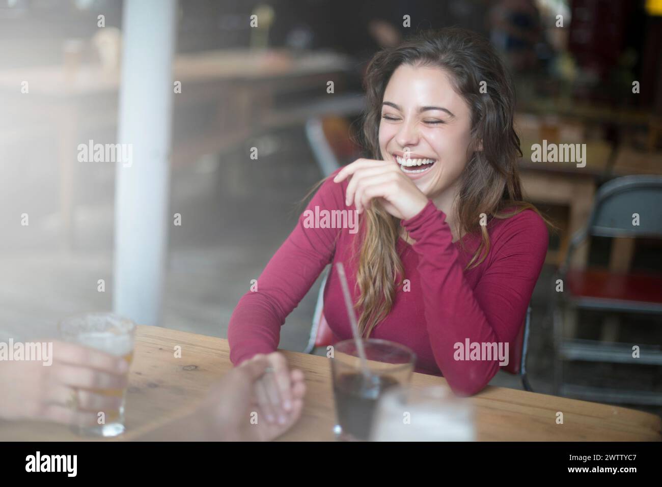 Womlaughing hi-res stock photography and images - Alamy