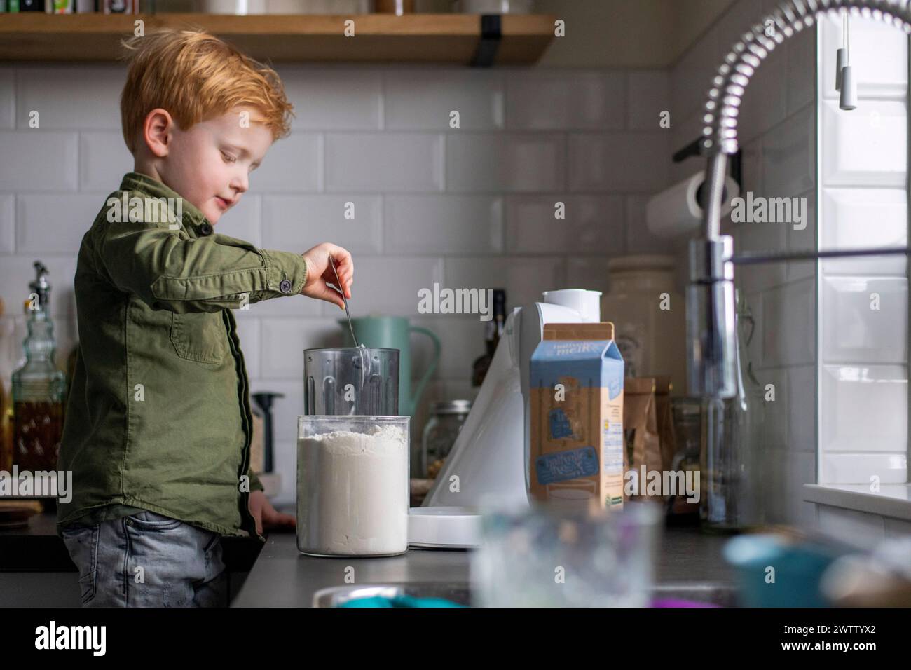 Child life skills hi-res stock photography and images - Alamy