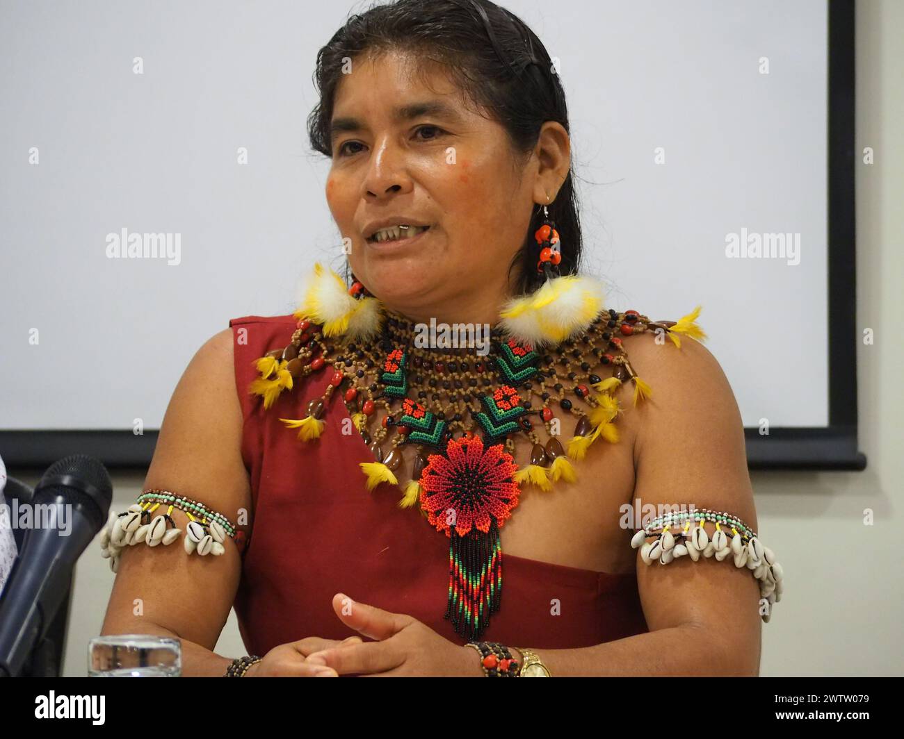 Doris yakum tello hi-res stock photography and images - Alamy