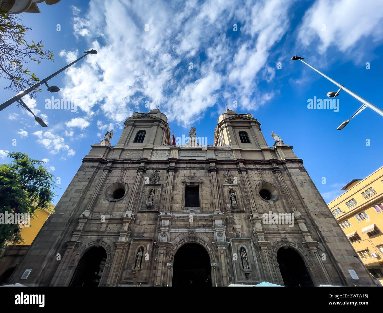 Beautiful aerial footage of the Plaza de Armas, Metropolitan Cathedral ...