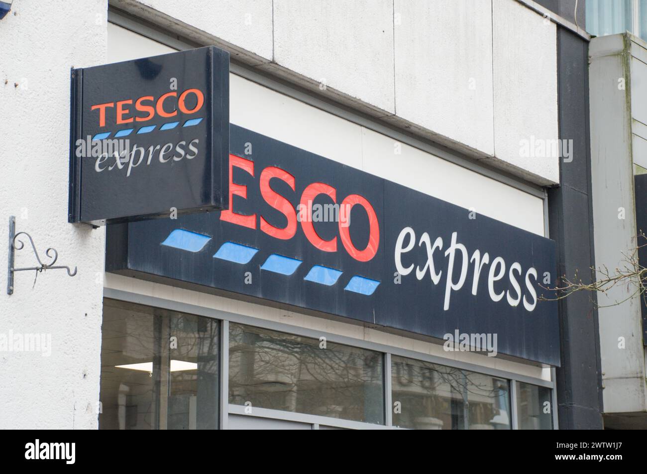 Tesco Express outdoor signage Stock Photo - Alamy