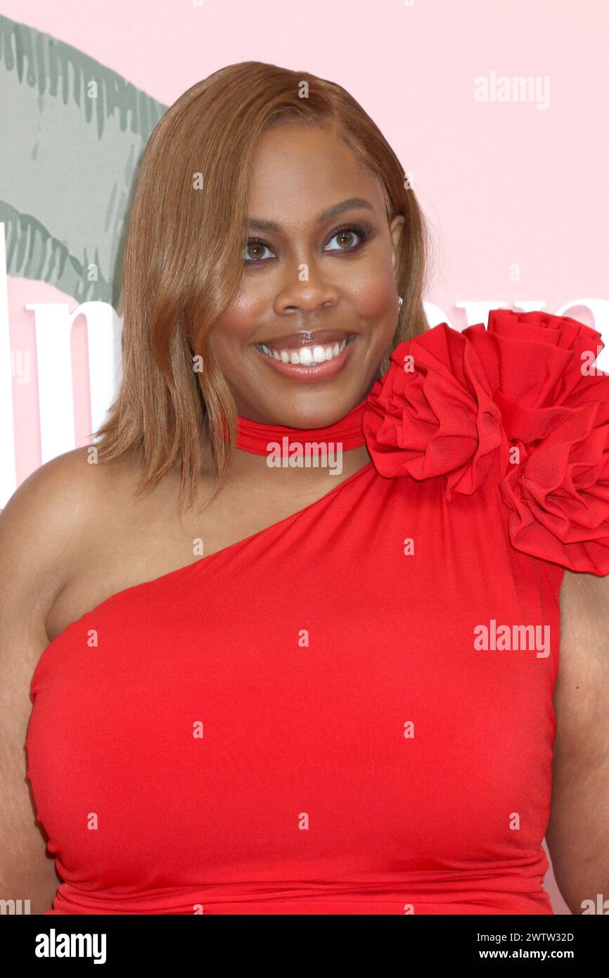 LOS ANGELES - MAR 14: Amber Chardae Robinson at the Palm Royale World ...