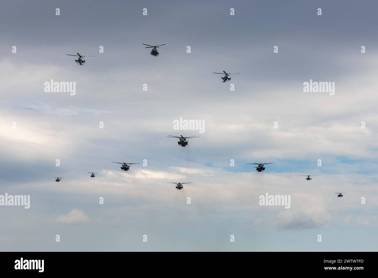U.S. Marine Corps Rotary-wing Aircrafts assigned to Marine Medium ...