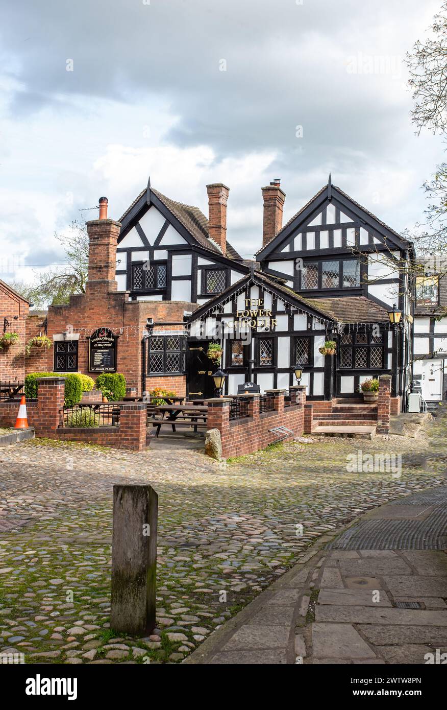 The Lower Chequer, black and white ancient coaching inn in the cheshire ...