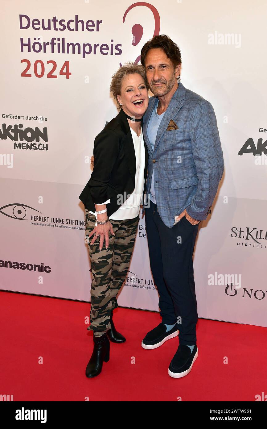 22. HörfilmPreis 2024 EINE MILLION MINUTEN Tanja Schuhmann, Falk Willy ...