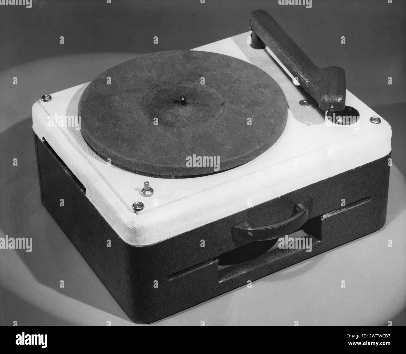 Nostalgic entertainment hi-res stock photography and images - Alamy