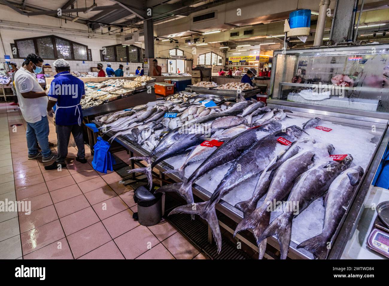 Souk food stall abu dhabi hi-res stock photography and images - Alamy