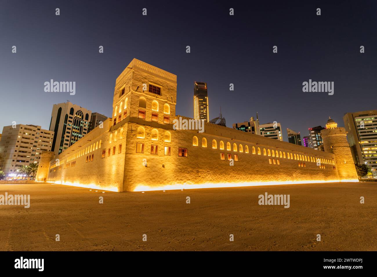 Evening view of Qasr Al Hosn fort in Abu Dhabi downtown, United Arab ...