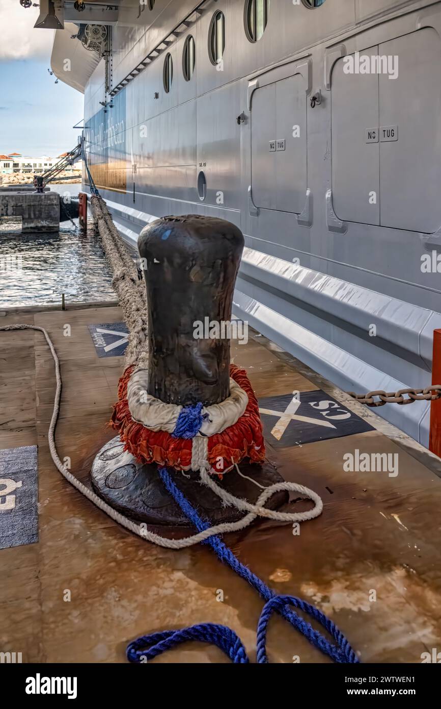 Mooring setup hi-res stock photography and images - Alamy