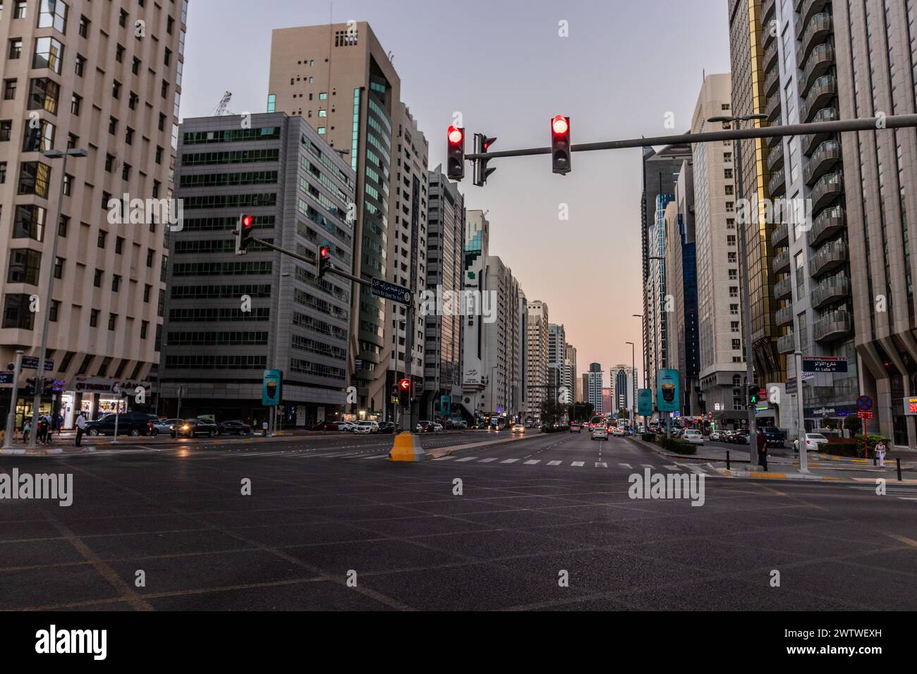 ABU DHABI, UAE - OCTOBER 21, 2021: Road intersection in Abu Dhabi ...