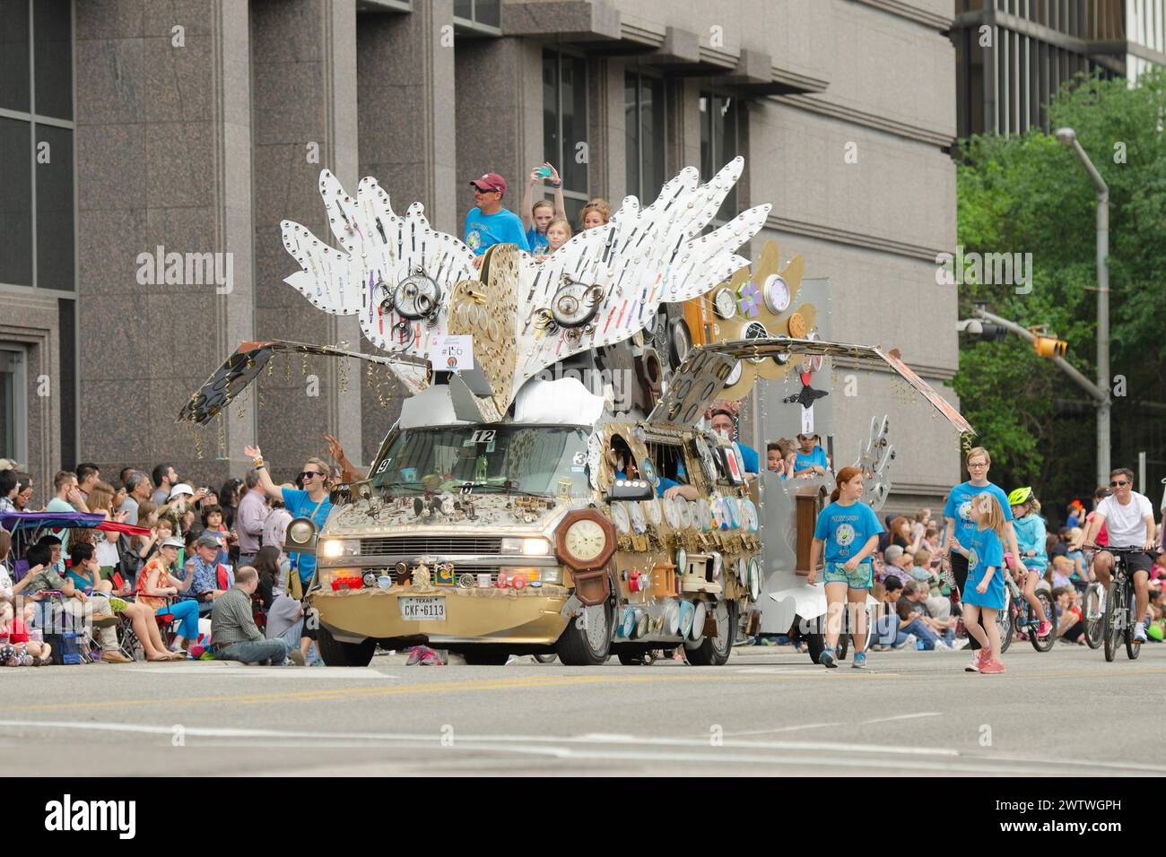 Motorized parade hi-res stock photography and images - Alamy