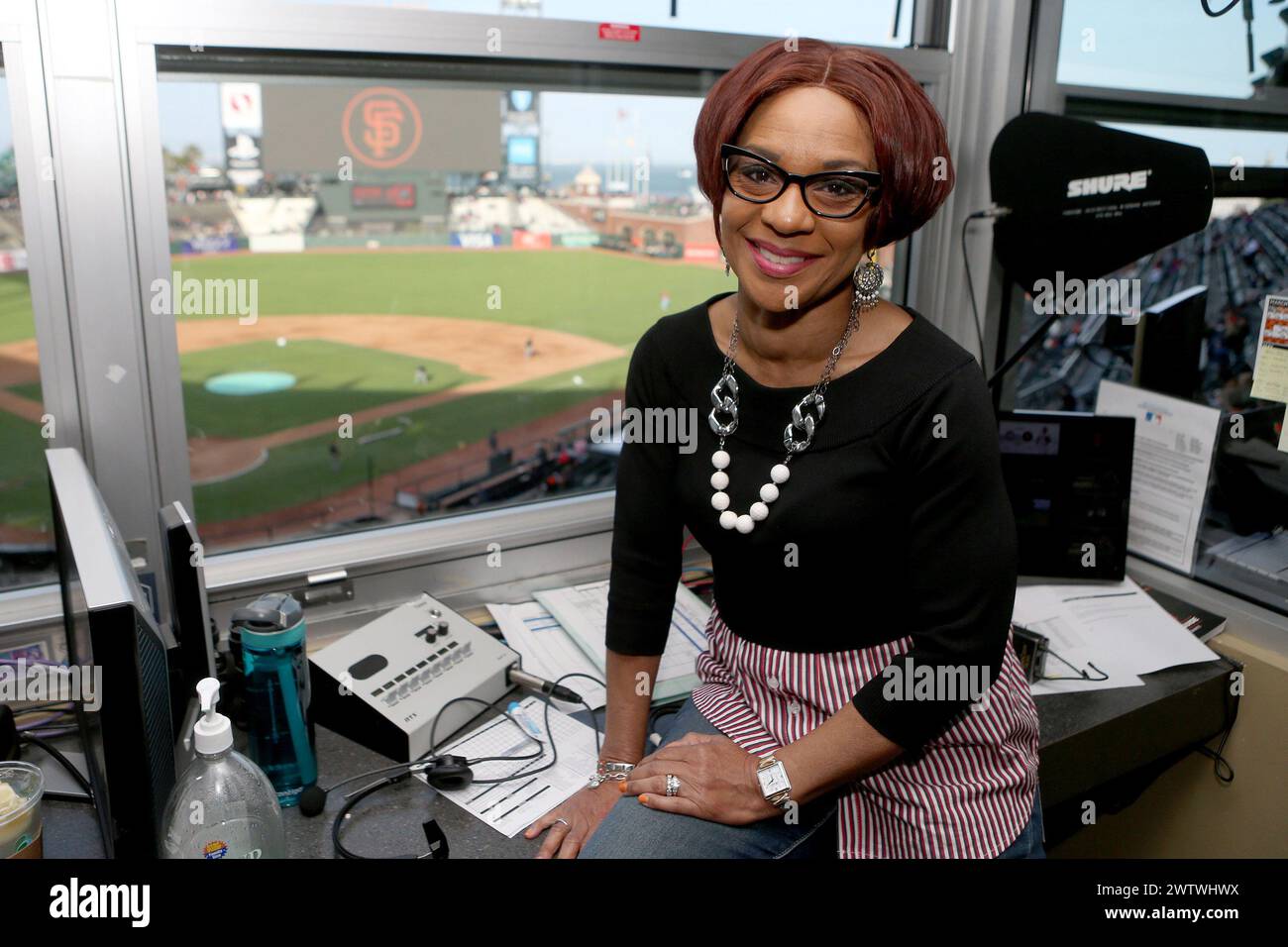 Renel brooks moon hi-res stock photography and images - Alamy