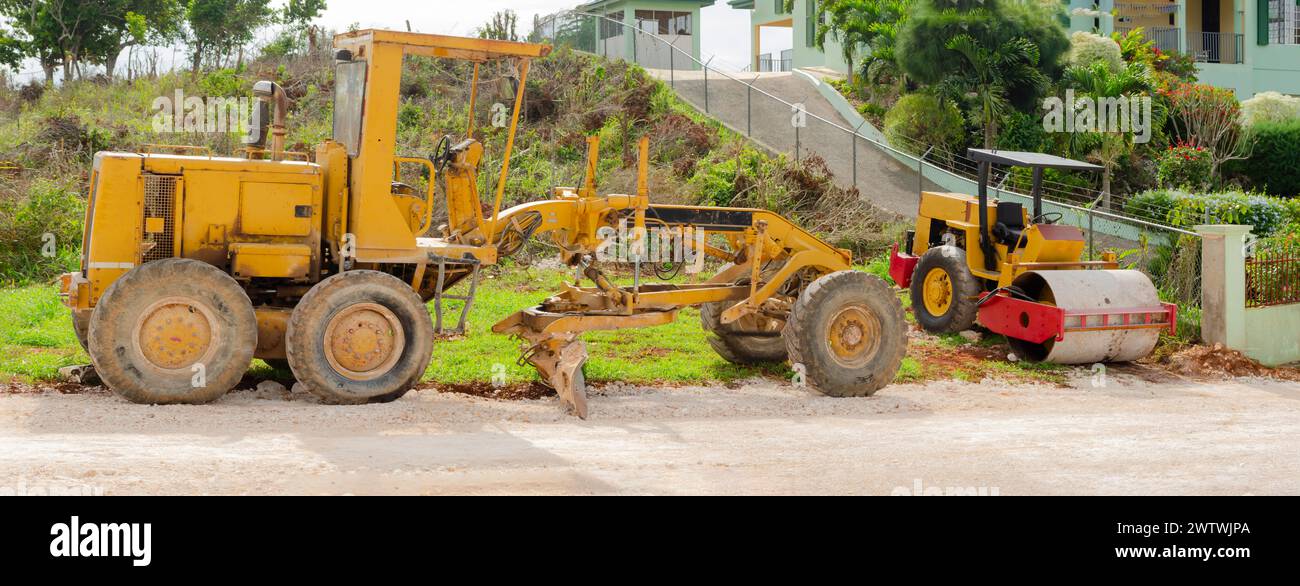 Blade grader tool hi-res stock photography and images - Alamy