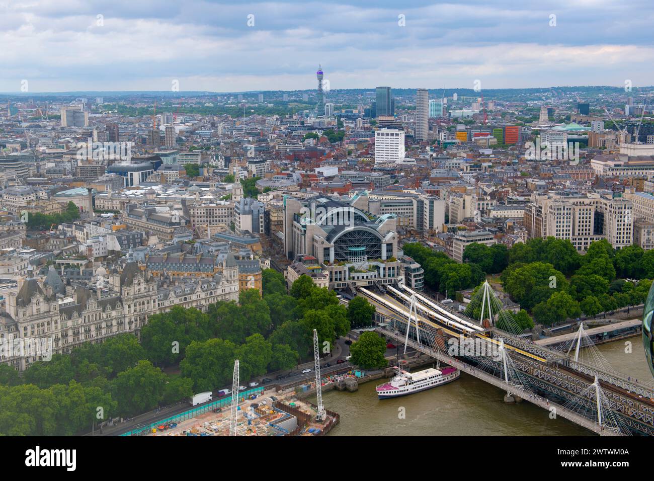 Golden jubilee bridge aerial view hi-res stock photography and images ...