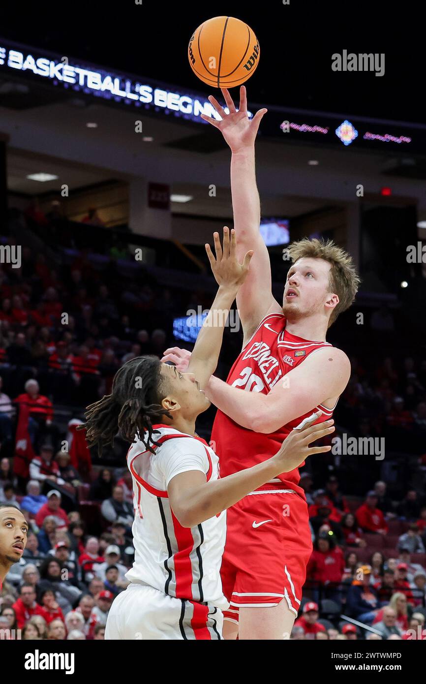 Columbus, Ohio, USA. 19th Mar, 2024. Cornell Big Red forward Sean ...