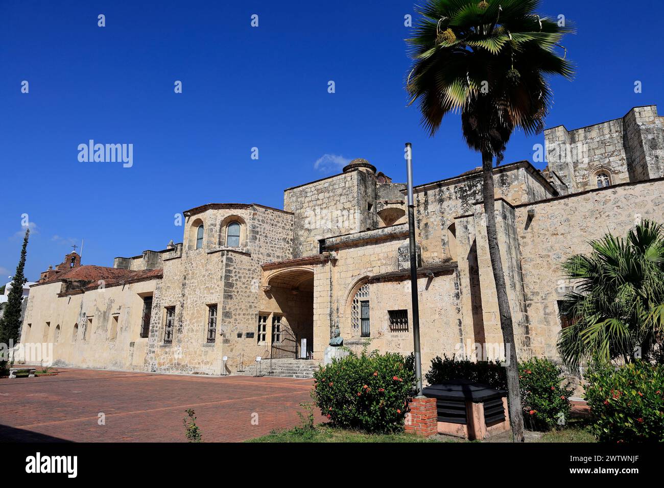 The exterior view of Cathedral of Santa María la Menor in Colonial City ...