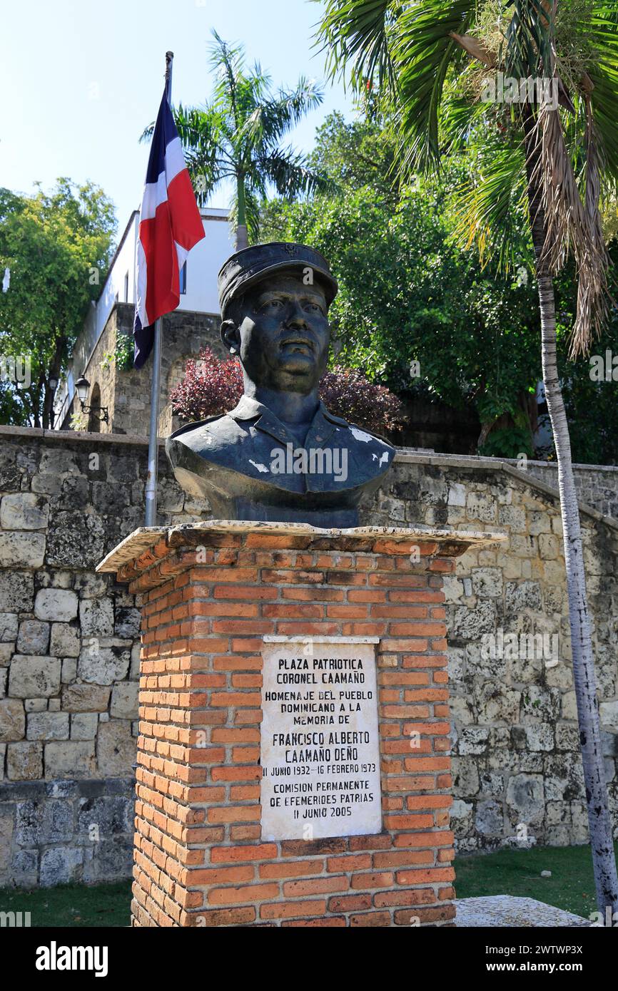 The statue of Francisco Alberto Caamaño in Plaza Patriotica Coronel ...