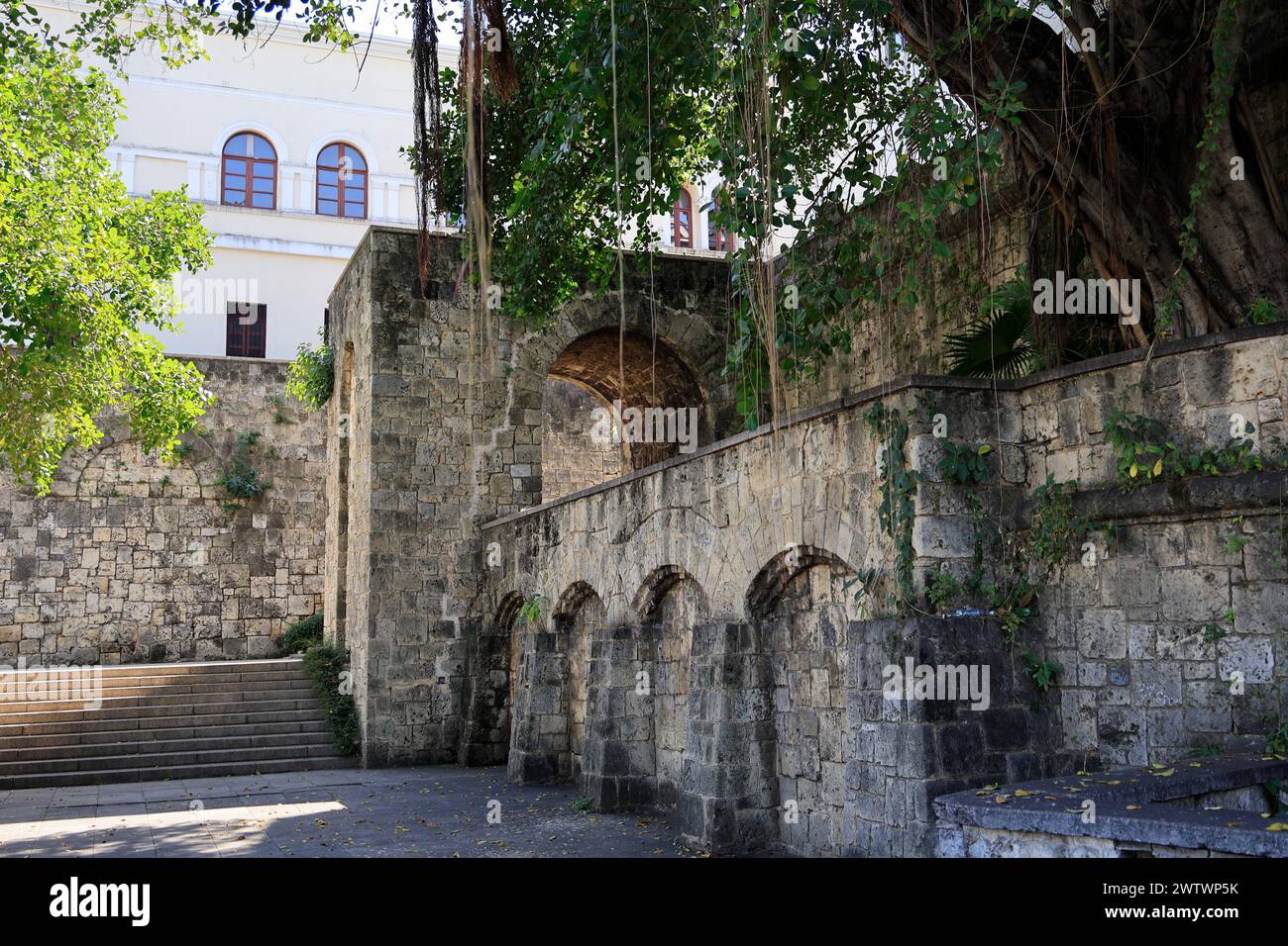 Historic fortification around Las Escalinatas del Conde (The Counts ...
