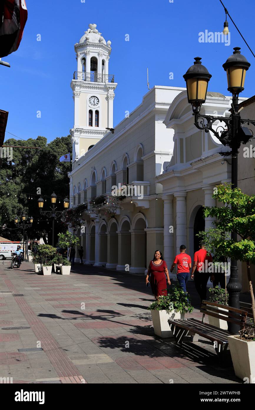Calle El Conde street with Palacio Consistorial (Town Hall) in the ...