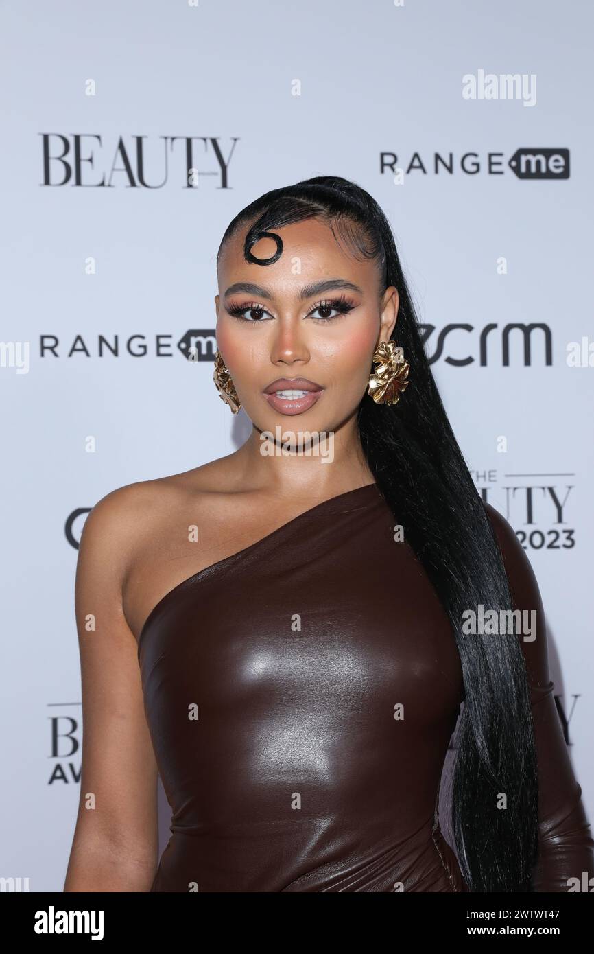 Ella Thomas attends The Beauty Awards at the Honourable Artillery Club in London Stock Photo - Alamy