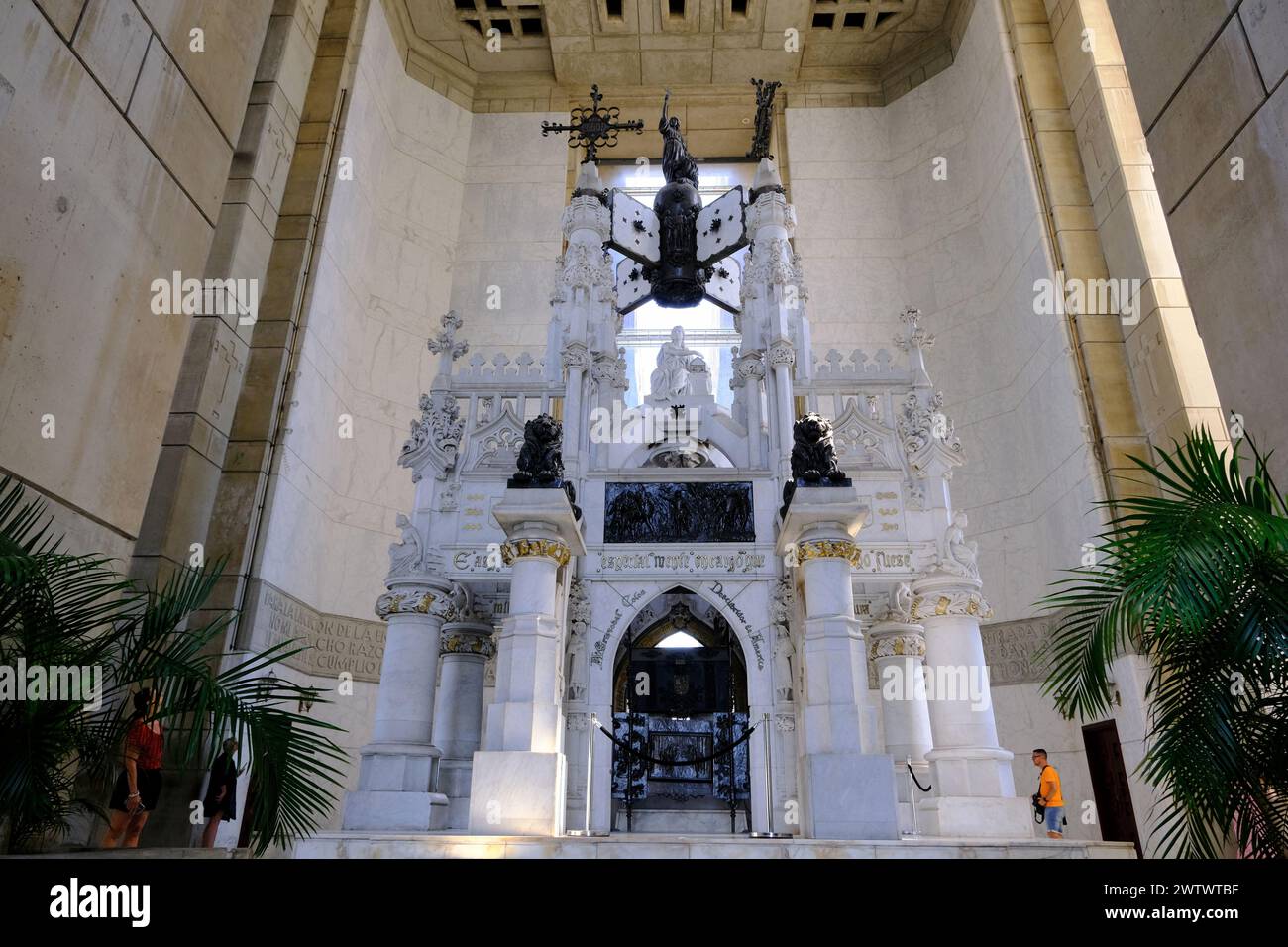 Christopher Columbus Tomb inside of Columbus Lighthouse, Santo Domingo ...